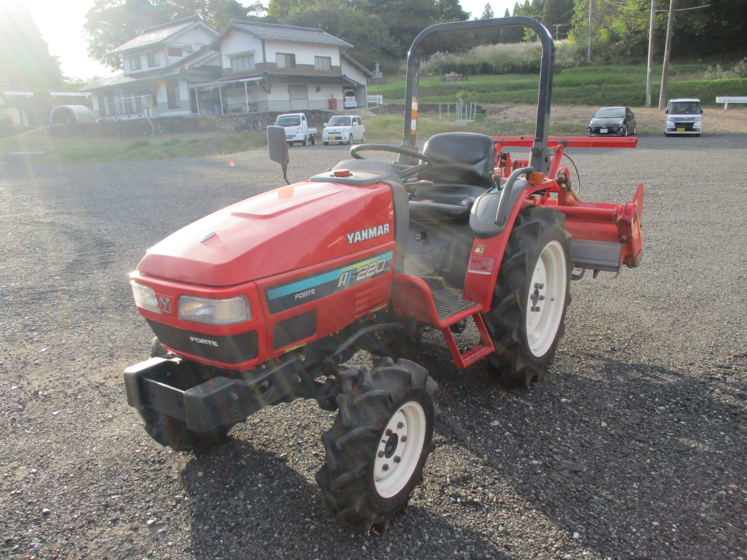 サタケ 籾摺機 TRZ300AX2 ロール式3インチ 三相200V 揺動式 オートロール 自動循環 昇降機 中古 広島 かわかく農機 | 株式会社 かわかく農機【農機の販売・整備メンテナンス】